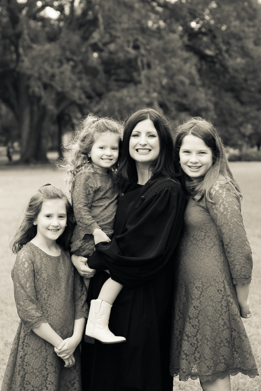 About Lesley New | Lesley Briones Campaign