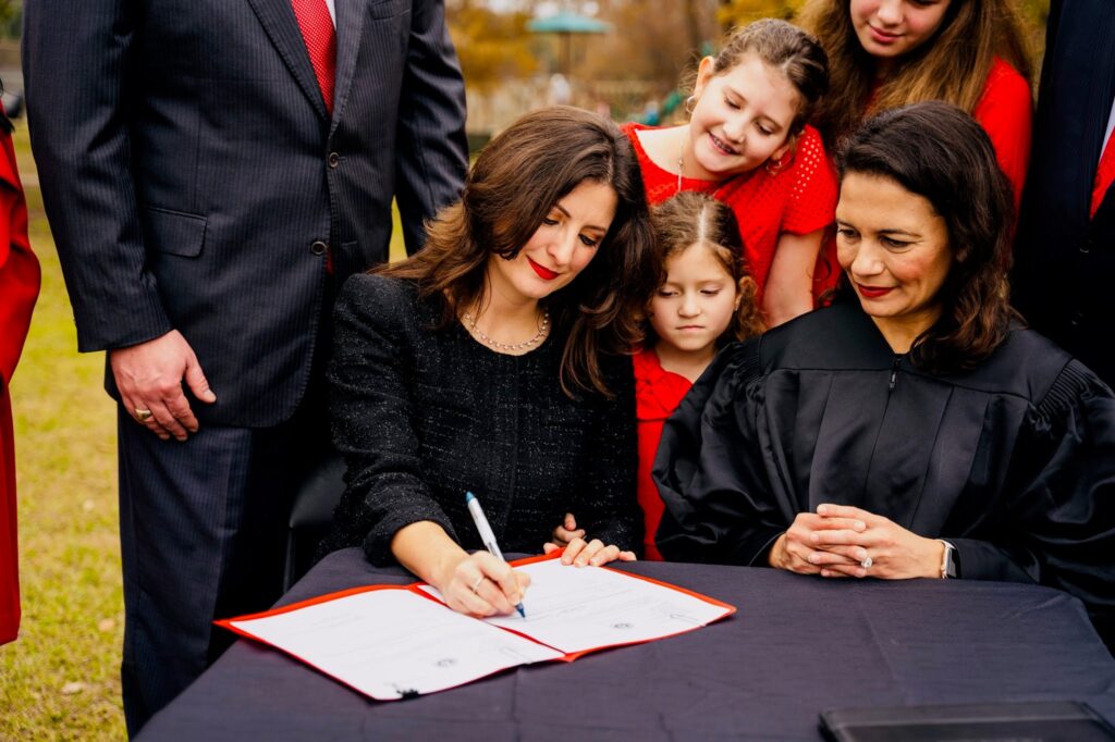 About Lesley | Lesley Briones Campaign